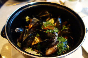 Tuttons Covent Garden- Dinner in the Piazza - Sunny in London