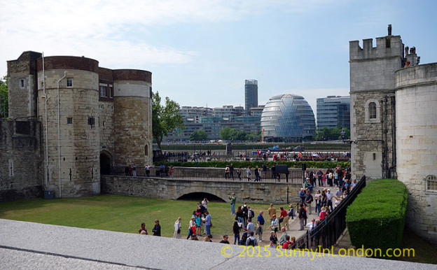 A Test to Tour the Tower of London? - Sunny in London