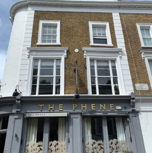 Best Pubs in Chelsea- King's Road Pub Crawl London - Sunny in London
