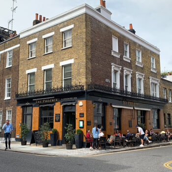 Best Pubs in Chelsea- King's Road Pub Crawl London - Sunny in London